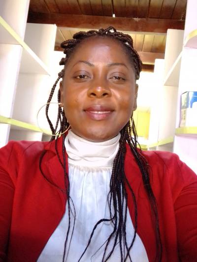 Rencontre Femme, Nadege, 31 ans, Cameroun, 146cm et 62kg Rencontre Femme, Nadege, 31 ans, Cameroun, 146cm et 62kg