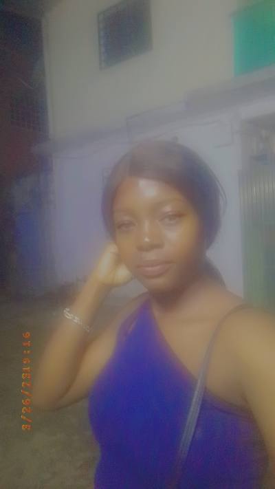 Rencontre Femme, Astride, 27 ans, Cameroun, 157cm et 60kg