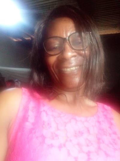 Rencontre Femme, Therese , 55 ans, Cameroun, 161cm et 60kg Rencontre Femme, Therese , 55 ans, Cameroun, 161cm et 60kg