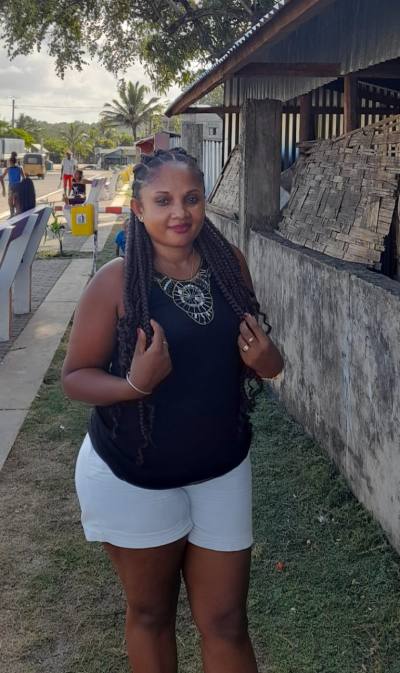 Rencontre Femme, Emma, 41 ans, Madagascar, 162cm et 65kg