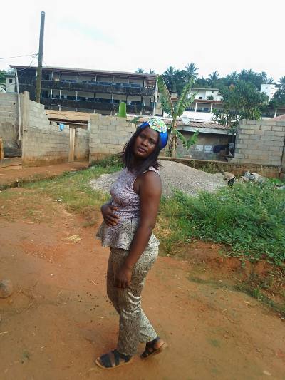 Rencontre Femme, Nadege , 27 ans, Cameroun, 167cm et 58kg Rencontre Femme, Nadege , 27 ans, Cameroun, 167cm et 58kg