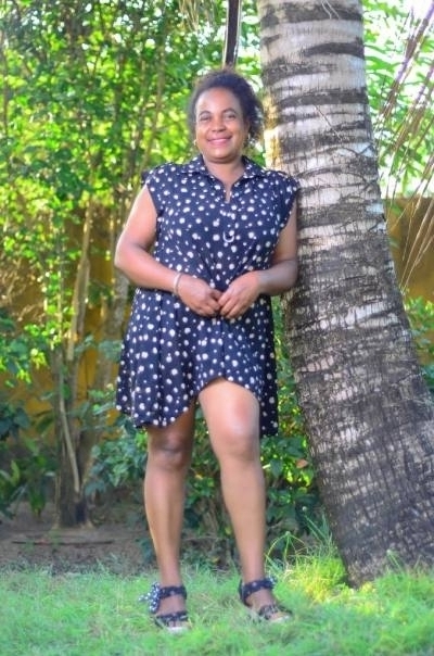 Rencontre Femme, Vanessa, 38 ans, Madagascar, 157cm et 50kg Rencontre Femme, Vanessa, 38 ans, Madagascar, 157cm et 50kg